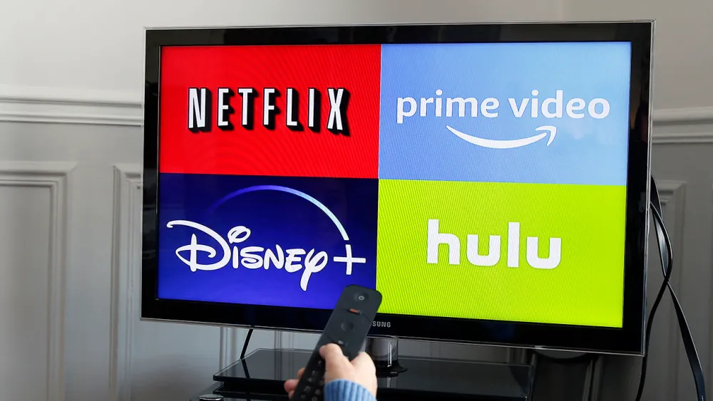 Tras años de mayor presencia latina en la televisión y el cine, un ...